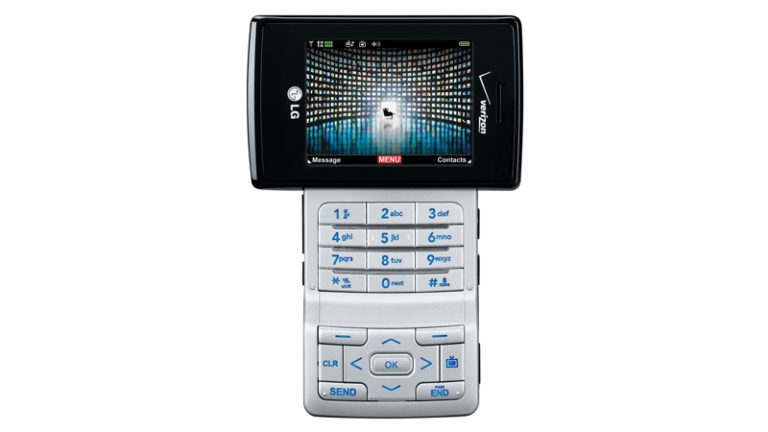 Điểm mặt những chiếc điện thoại đã từng xuất hiện trong Vũ Trụ điện ảnh ...