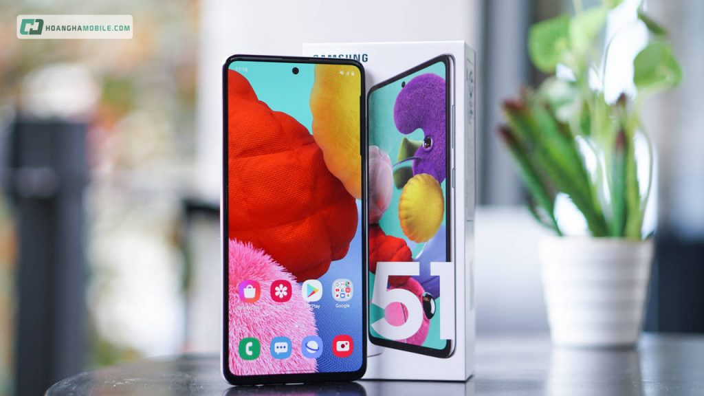Trên tay Galaxy A51: Đột phá với bộ tứ camera, màn hình vô cực ...