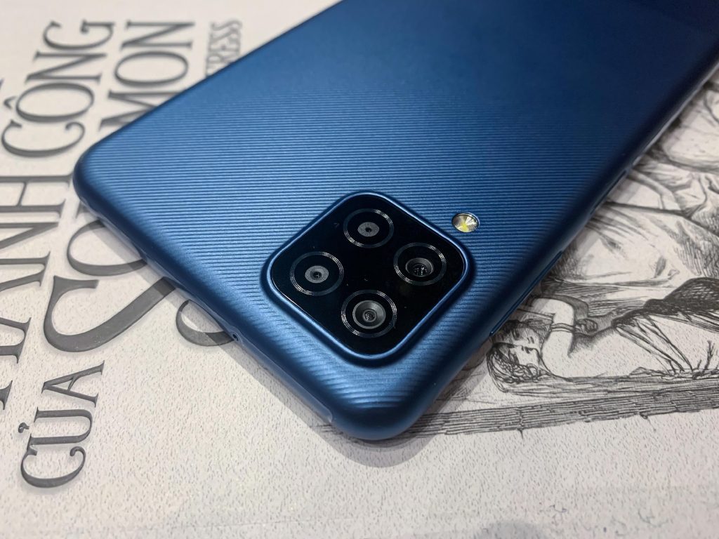 Galaxy A12: Smartphone hạng A cho giới trẻ với bộ 4 camera 48MP, cấu ...