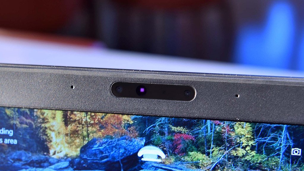 Webcam chính là yêu cầu tiên quyết để vận hành Windows 11