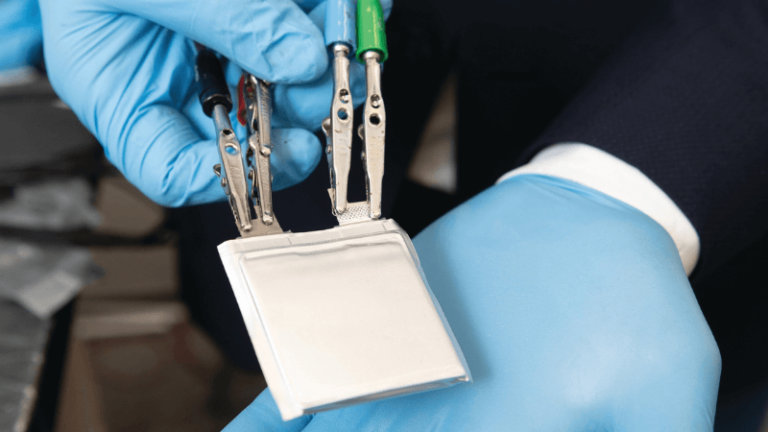 Pin Lithium là gì? Cấu tạo pin Lithium và các ứng dụng hiện nay