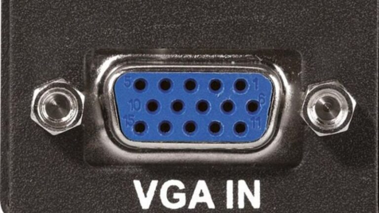 Cổng VGA là gì? So sánh giữa VGA và HDMI, nên chọn cổng nào?