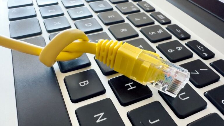 Cách khắc phục lỗi No Internet Access trên laptop Windows 10