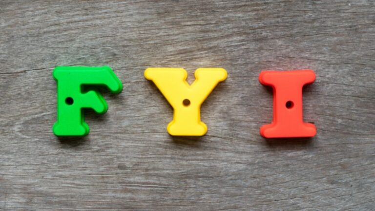 FYI là gì? Ý nghĩa FYI và những trường hợp sử dụng