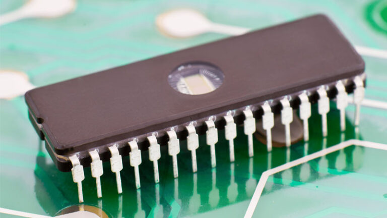 ROM là gì? Phân biệt RAM và ROM