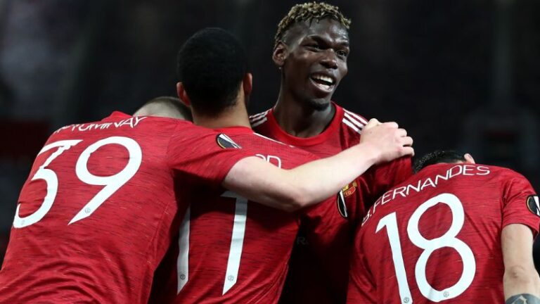 Top 5 sơ đồ đội hình phù hợp với Team Color Manchester United