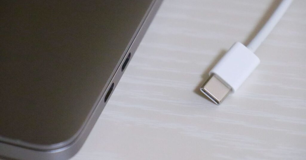 USB Type C là gì? Ưu nhược điểm, cáp sạc Type C tốt nhất