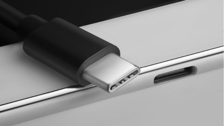 USB Type C là gì? Có ưu điểm gì so với những USB truyền thống