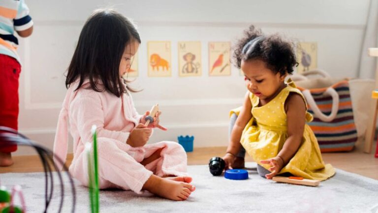 100+ mẫu hình ảnh em bé làm hình nền đẹp