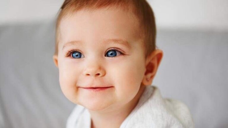1000+ Ảnh Em Bé Đáng Yêu, Dễ Thương Làm Hình Nền Điện Thoại, Máy Tính ...