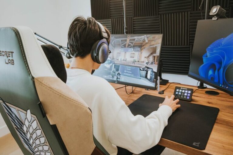 Tenz Setting VALORANT & CS2 (2025): Full Crosshair, Cấu Hình PC & Gear