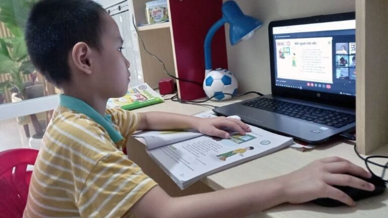 Hình ảnh học tập chăm chỉ chất lượng cao