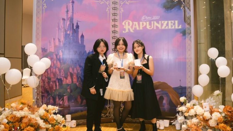 Prom là gì? Những Điều Cần Biết Về Tiệc Prom Party