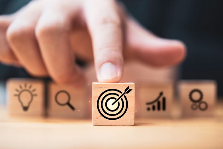 Tuổi trẻ là gì? Cần làm gì để tuổi trẻ ý nghĩa?